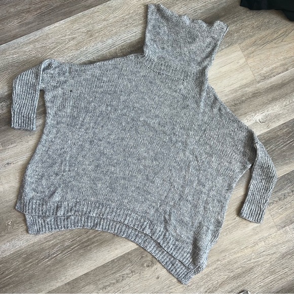 debut | Sweaters | Debut Oversize Knit Turtleneck Sweater | Poshmark